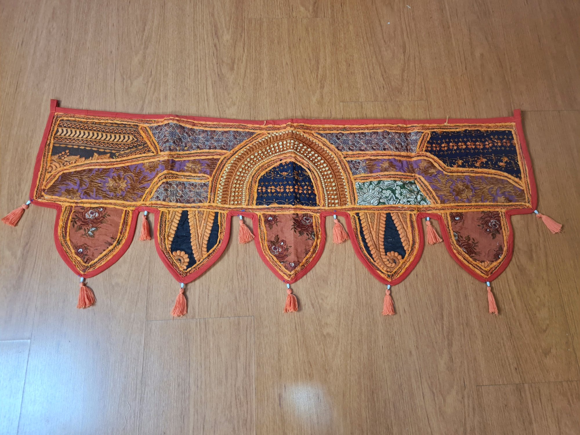 Bandô de porta indiano (Toran) 5 pontas bordado laranja e color – Bazar ...