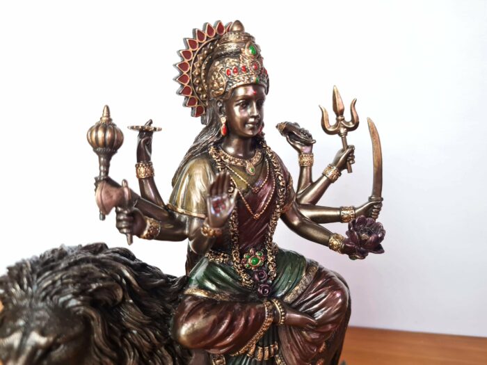 Estátua de Deusa Durga no Dawon 26cm by Veronese Design – Bazar Indiano